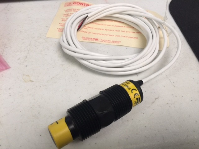 LP10-1302 FLOWLINE LP10-1302 SENSOR RF CAPACITANCE LP10-1302 FLOWLINE LP10-1302 SENSOR RF CAPACITANCE